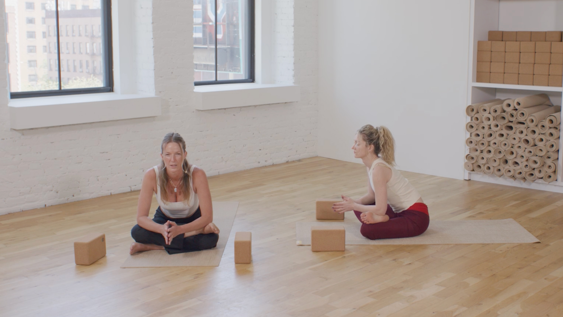 SKY TING – Juicy Hips Flow